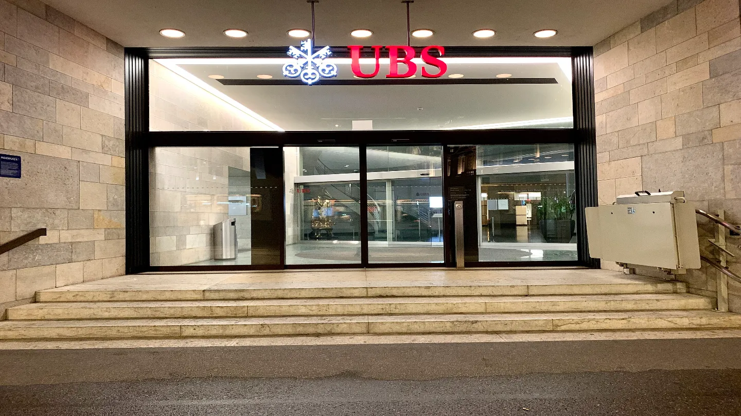 UBS completes merger of UBS AG and Credit Suisse - Future Banking