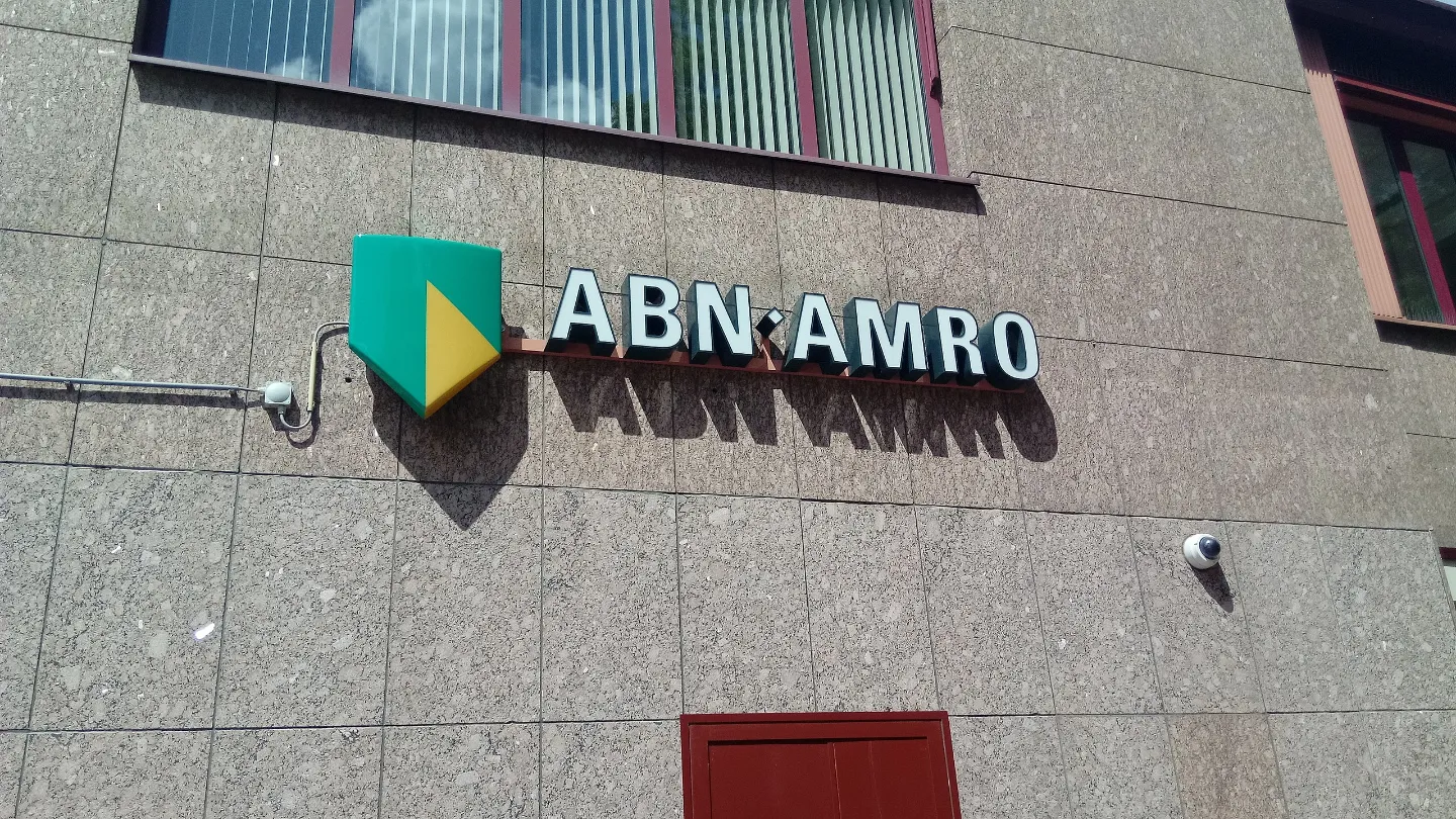ABN AMRO wraps up acquisition of European neobroker BUX